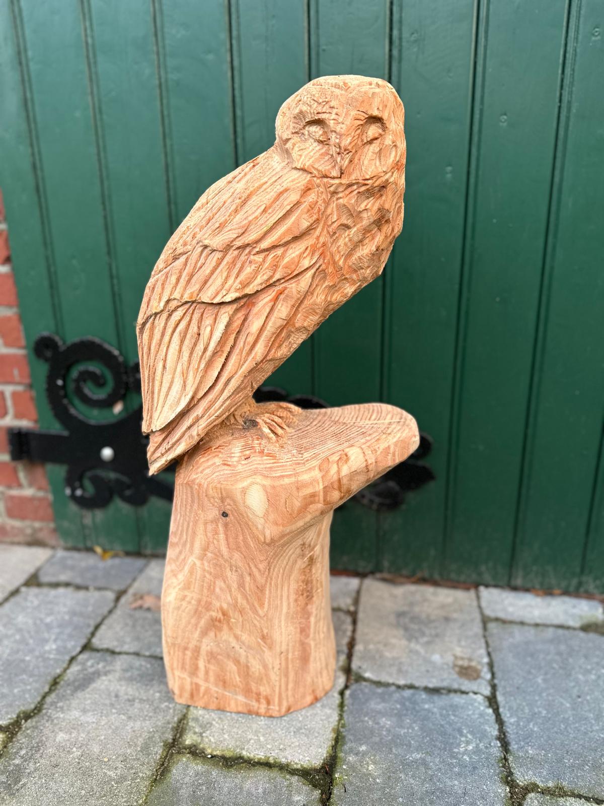 Eule aus Holz: Heimischer und robuste Lärche